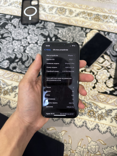 iPhone 11 pro sotiladi