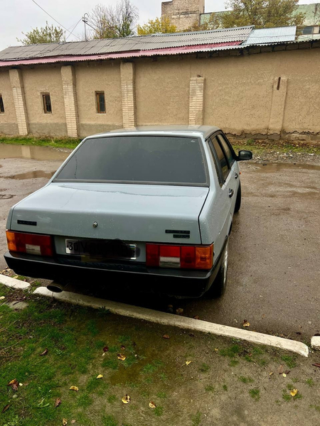 Лада 21099 седан