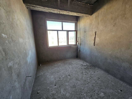 2 xonali 64m² 7-qavat Eski Sum sotiladi