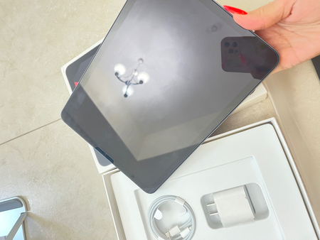 Apple ipad air 4