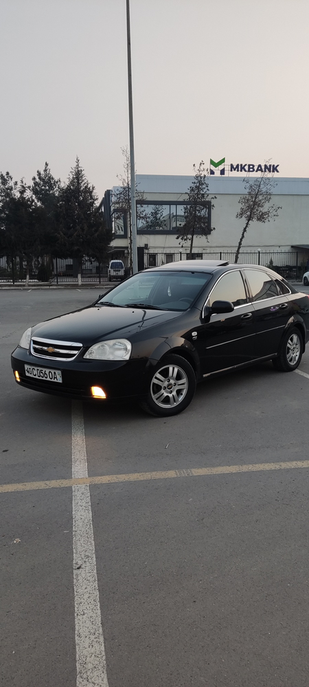 Lasetti full 3poz qora gbo 1.8 kobaltga barter bor
