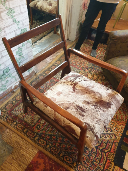 Диван кресло стулья стол