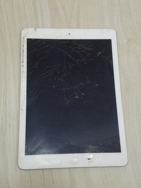 ipad Air сотилади