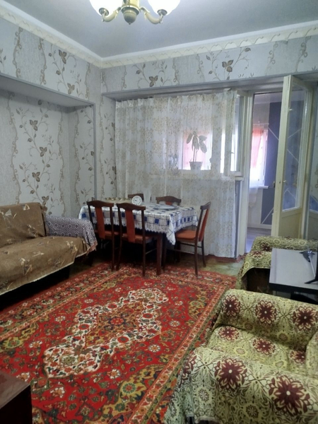 Продается квартира галерейка Мирзо-Улугбекский район Ц1