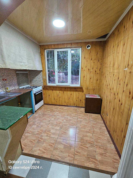 Феруза продается квартира  1в 2х/1/4 N126