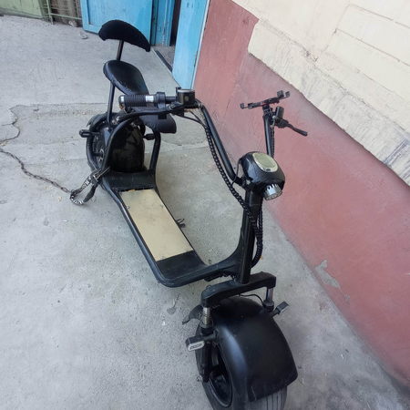 Sity coco elektron skuter( eʼlon skuter sotilmaguncha turadi )