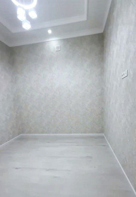 Yunusobod Uchqaxramon postidan 1,5 km 2,5 sotix 4 xona bank orqali