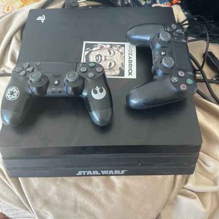 PlayStation 4 sotiladi