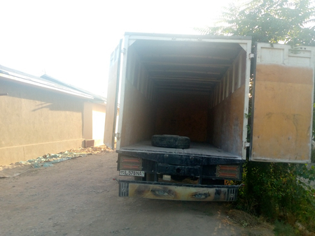 Isuzu sotiladi srochni xarajati yu ishga tayyor
