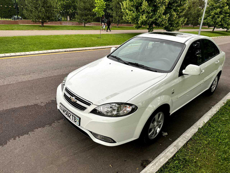 Автомобиль Chevrolet Gentra 3-поз.А/Т с люком 10000 км, с салона 2022