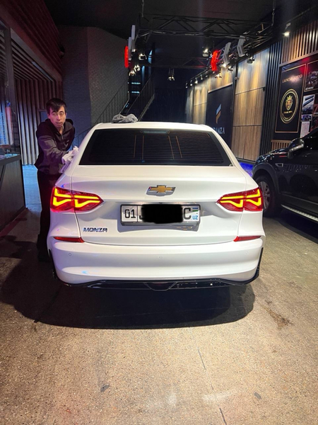 Chevrolet monza arenda