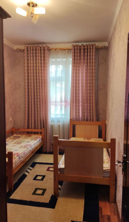 Yalang'och Kvartira sotiladi 3/1/4 balkon 1,5x6 Ipateka xizmati mavjud