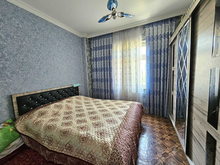 Продаётся шикарная квартира в Ташкенте 3/3/9, Шайхантахур (J2724)
