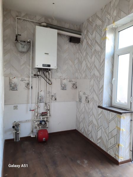 Срочно продаётся в Академгородке  1/1/3  Новостройке