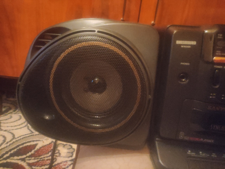 Продам аудио магнитофон SANYO