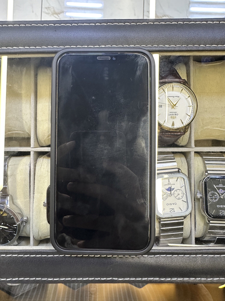 Iphone X srochno sotiladi