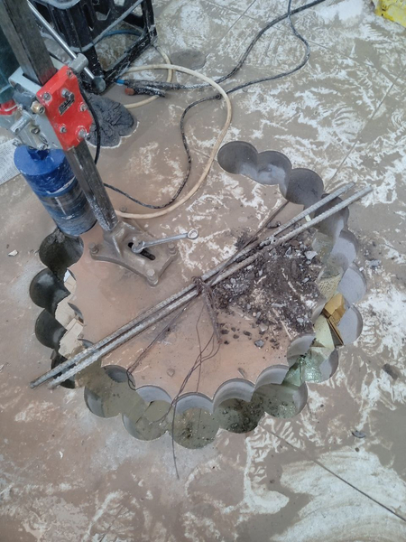 Almazniy bur teshik teshamiz tiransha qaziymiz perparatir beton buzam