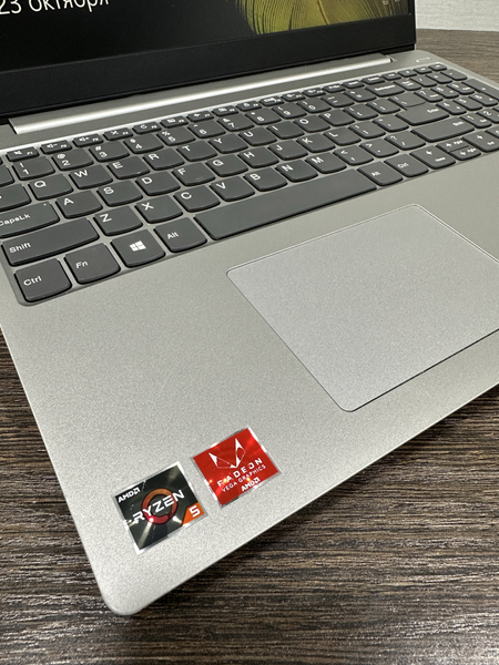 мощный ноутбук Lenovo IdeaPad 330S, как новый, отличное состояние
