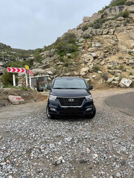 VIP TAXI Hundai Grand Starex
