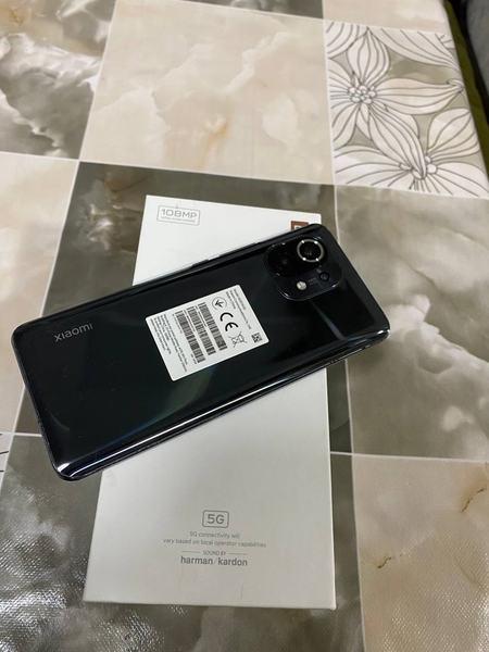 Xiaomi Mi 11 Flagman 8/128 ideal yengidey polniy full