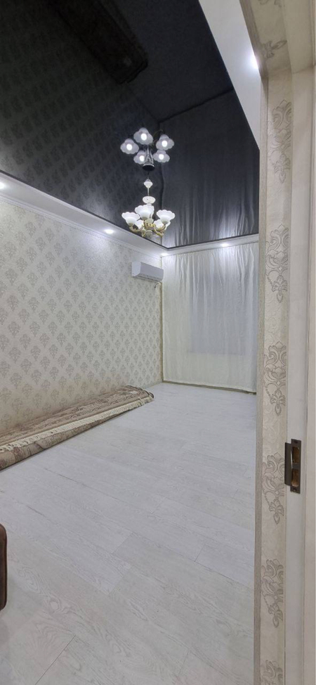 5 etajli yangi domning 5-etajida 2 xonali lux uy sotiladi