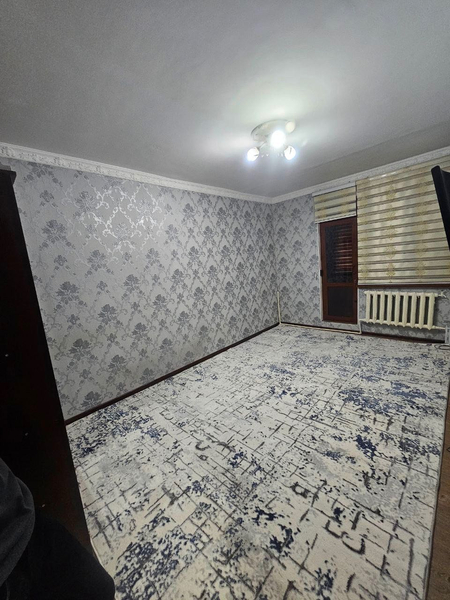 Чиланзар 8 квартал 1*2/4/4 Срочно 35 квадратов 50500$