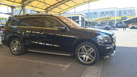 Продаётся автомобиль Mercedes-Benz GL 500 V 8 4 Matic