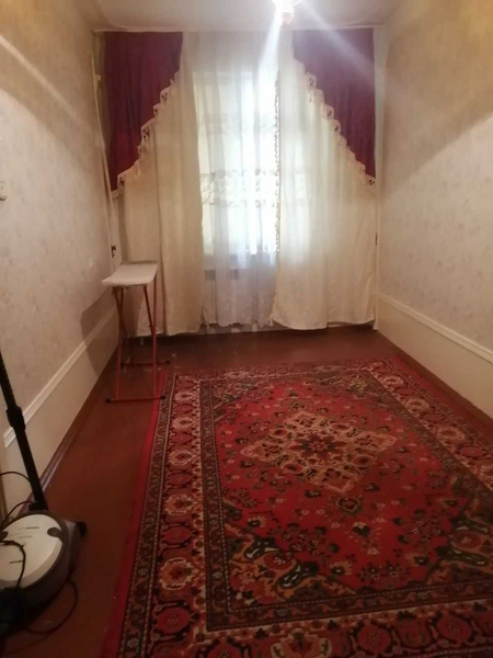 Навои, Сдается в аренду квартира на длительный срок в центре города