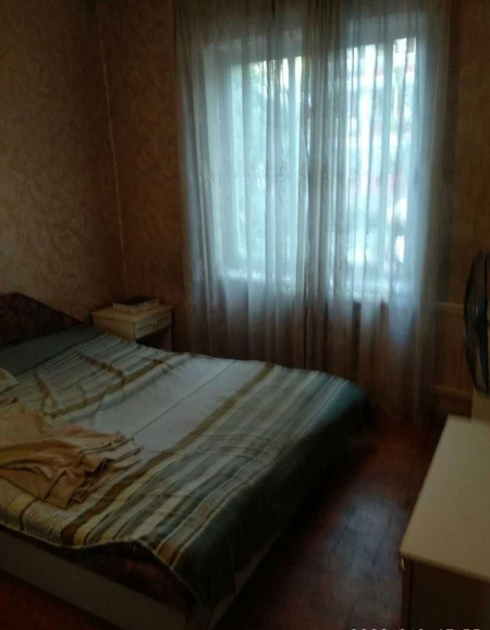 Продаётся 3 комнатная квартира на 2 этаже на Карасу 2. Отличная локаци