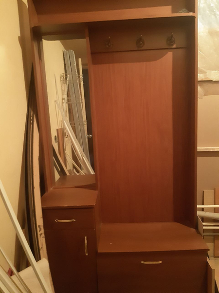 Прихожая б/у в хорошем состоянии