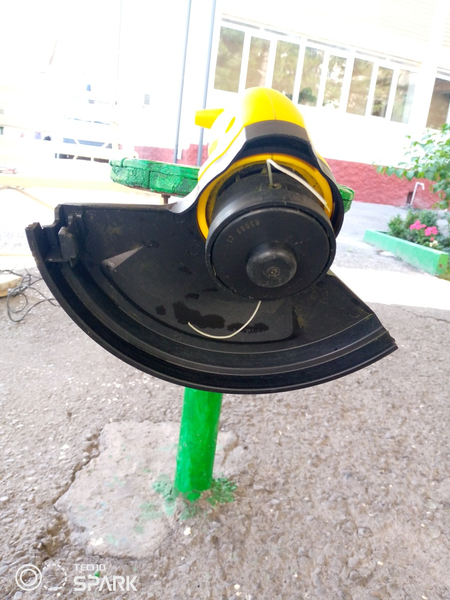 Gazon oʻradigan aparat sotiladi srochno