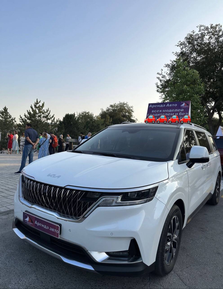 Киа карнивал, минивен аренда авто, с водителем и без водителя