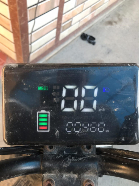 Skuter holati yangi yurishlari chotki trq etgan ovozi yoʻq .yurg 460 k