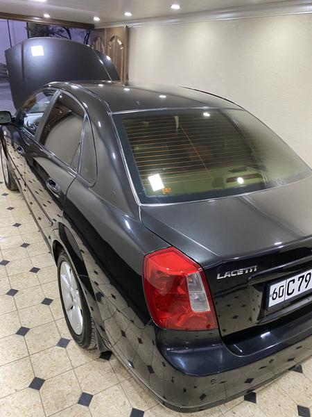 Lacetti 1.8  2011