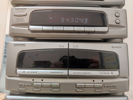 Daewoo Ami 940A stereo system