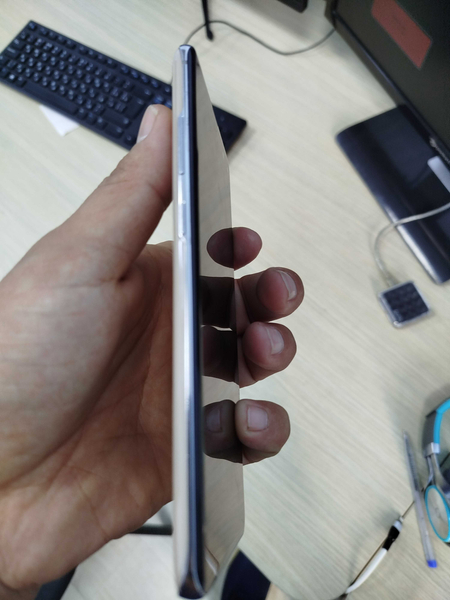 Samsung S10 G kareyskiy