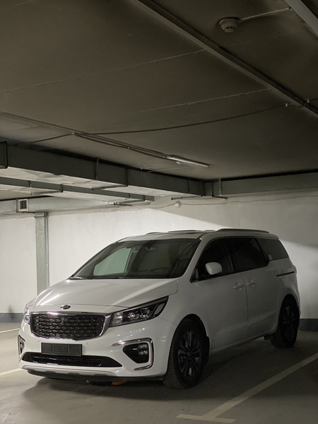 Продается KIA Carnival 2020 год