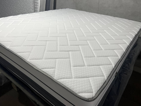 Matras Matras 140 $.