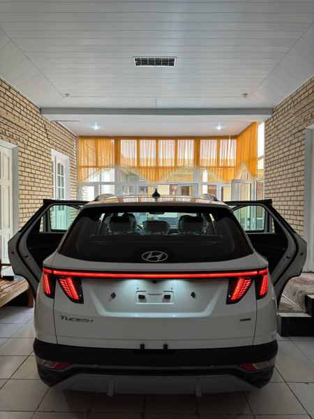 Hyundai Tucson 2 litr Full ideal holatda sotiladi