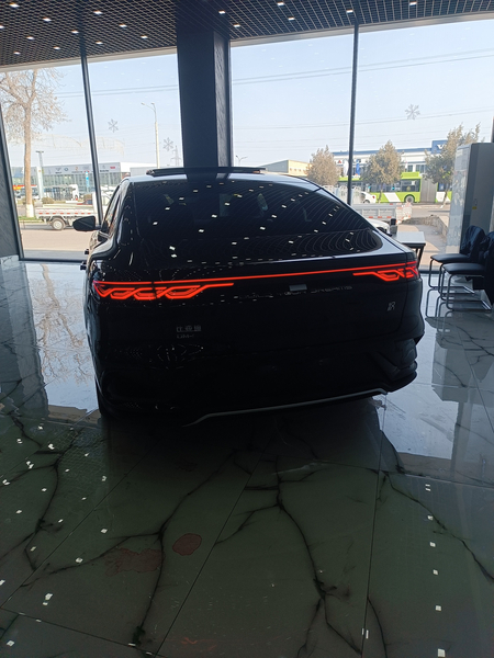 BYD HAN Noble 506 km