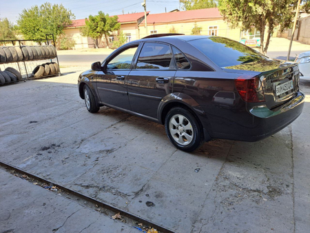 Продается Lacetti в хорошем состояние