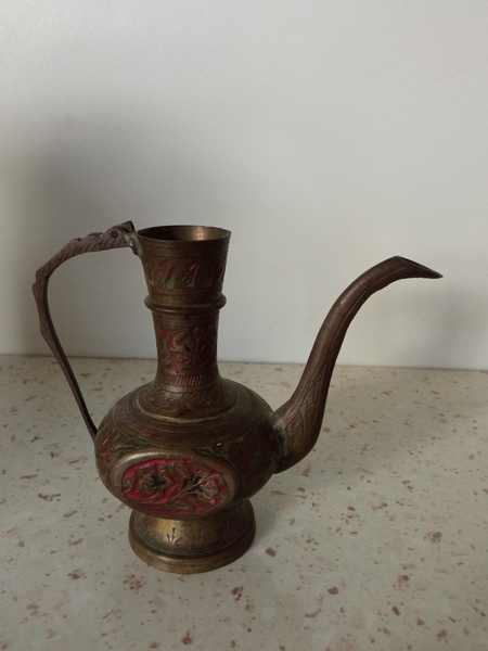 Антиквариат чайник .
