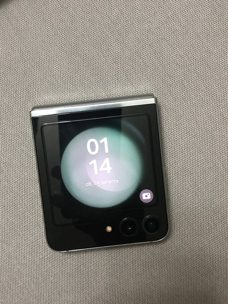 Samsun Galaxy Z flip5  512Gb dual sim