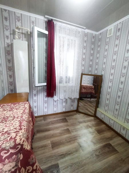 Сдаётся 2в3комнатная квартира! Максим Горький, ор-р: Гос.Саёхат, Makro