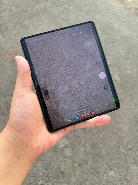 Samsung Z fold 3