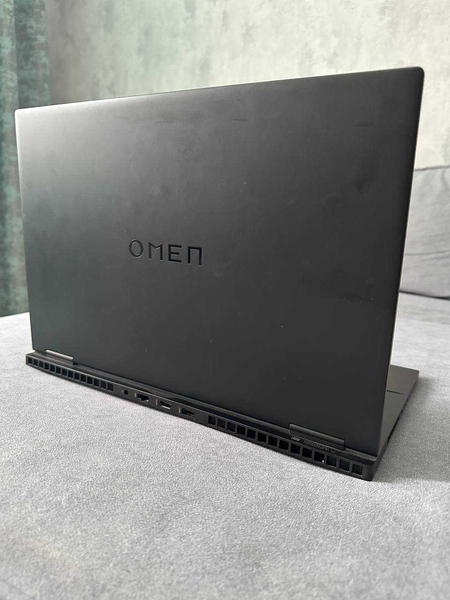 HP OMEN i7-13700HX+ RTX4060+ 32ГБ + 512SSD IPS FHD 16.1 165Гц 2024