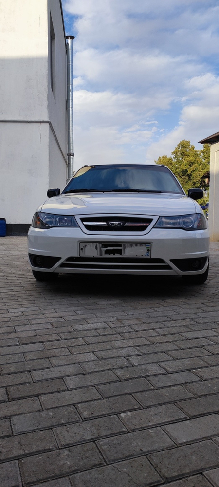 Nexia 2 sotiladi donc 1.6