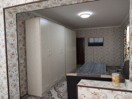 2 xonali shaxar ichi 5 etajlikning 4 etaji 50.7kv panelny