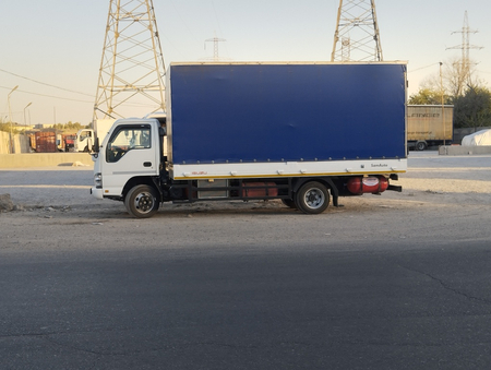 ISUZU 2010 yil prabegi 360000