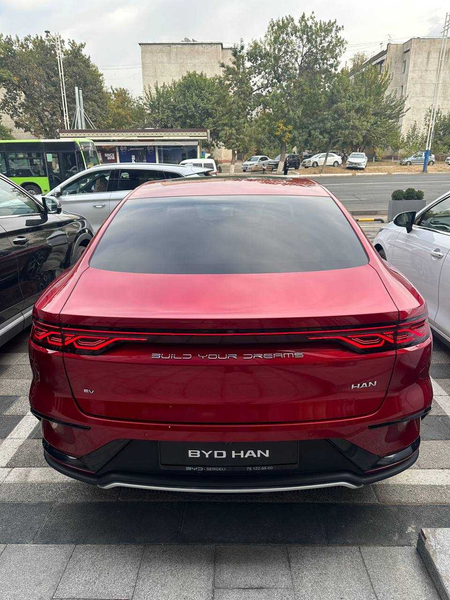 Продается BYD HAN EV 715KM Flagship, официальны диллер бренда BYD